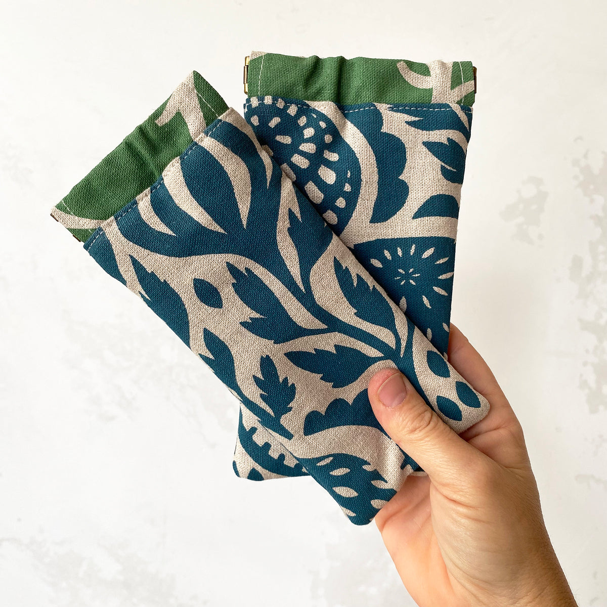 Snap flex glasses case – turquoise – Bursaria Workshop